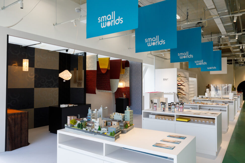 展示会場を移した展示方法｜JAPAN SHOP in smallworlds TOKYO | SUPER PENGUIN Archives